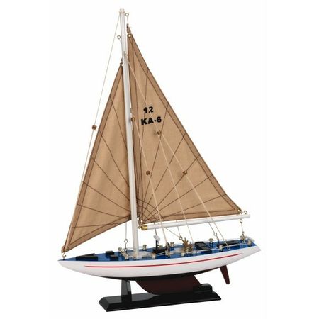 Nauticalia Wooden Racing Yacht Model With Cotton Sails - 30cm only £39.98